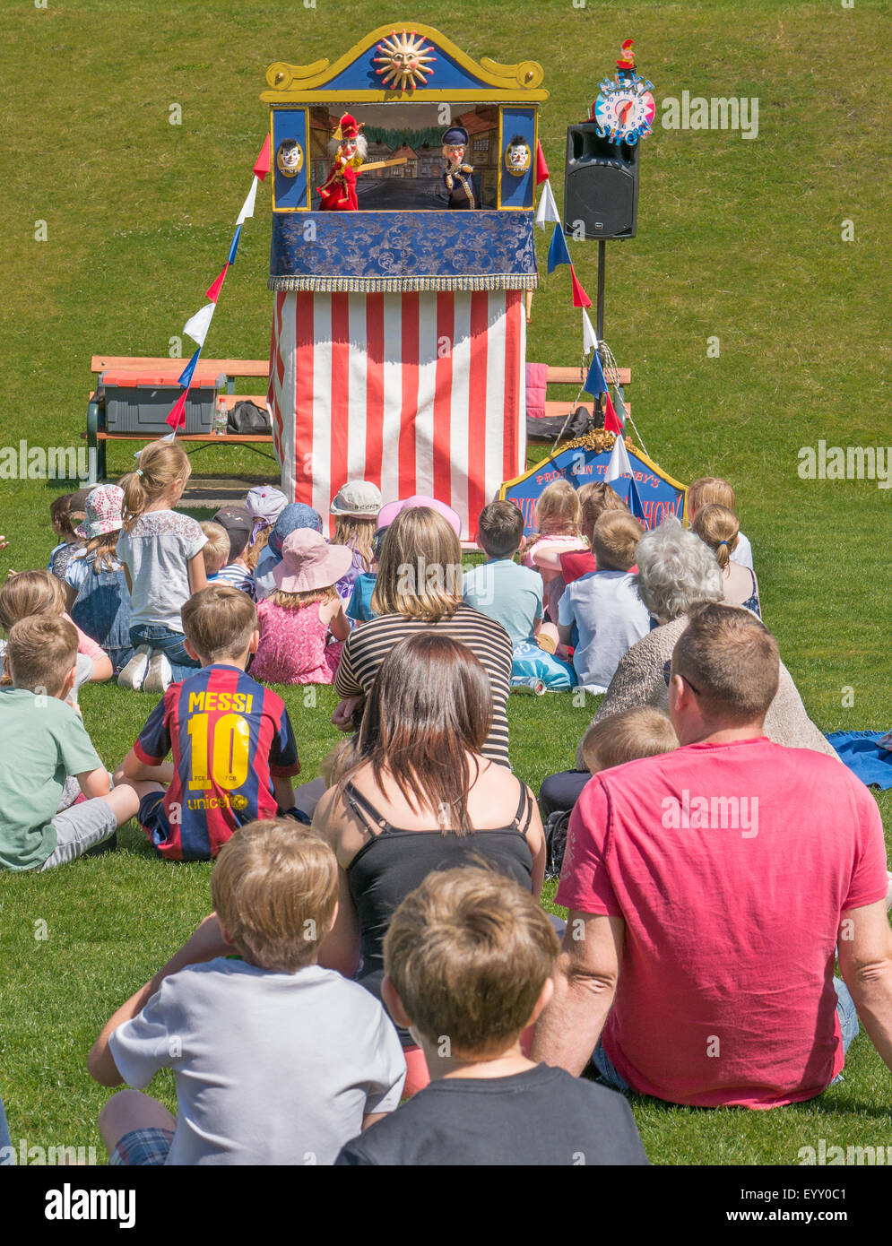 Punch and Judy show Stock Photo - Alamy