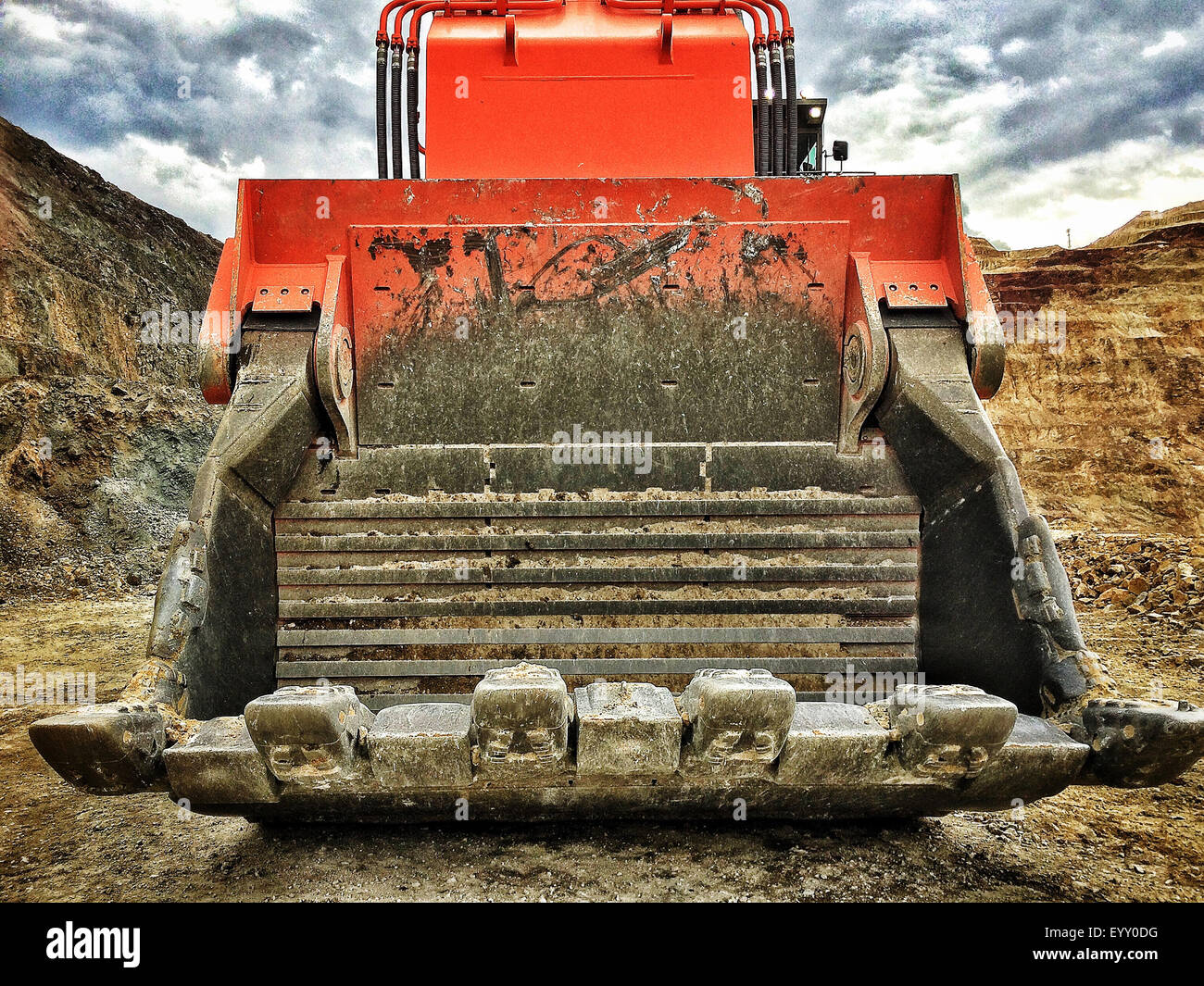 Close up of digging machinery in quarry Stock Photo - Alamy