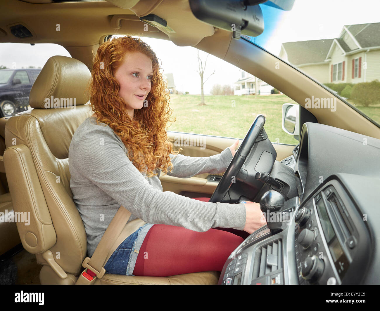 Teenage driving hi-res stock photography and images - Alamy