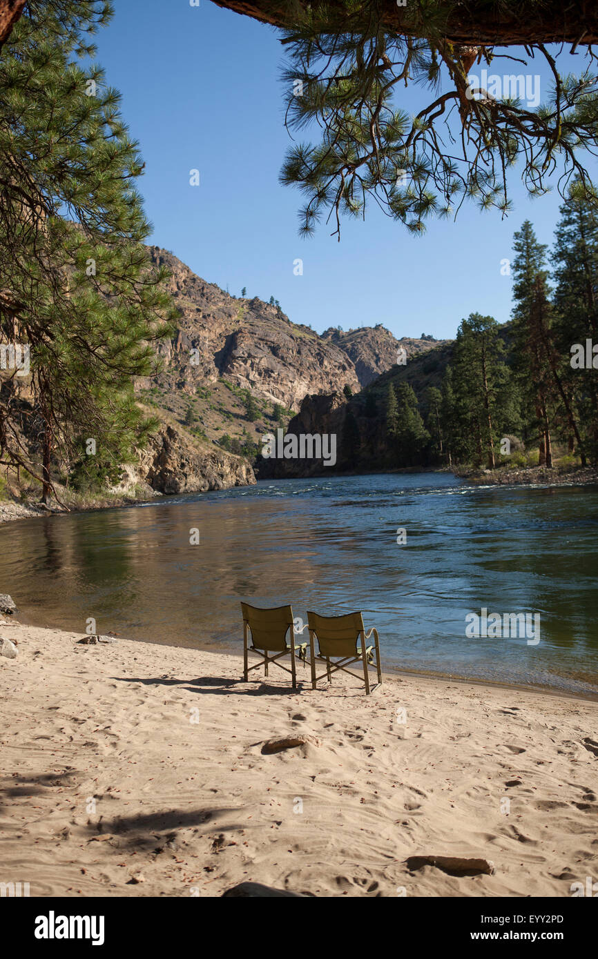 Remote beach hi-res stock photography and images - Alamy