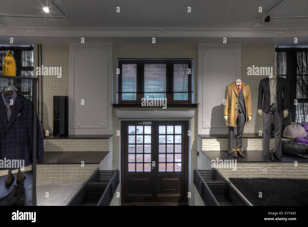 Man mannequin suit hi-res stock photography and images - Alamy