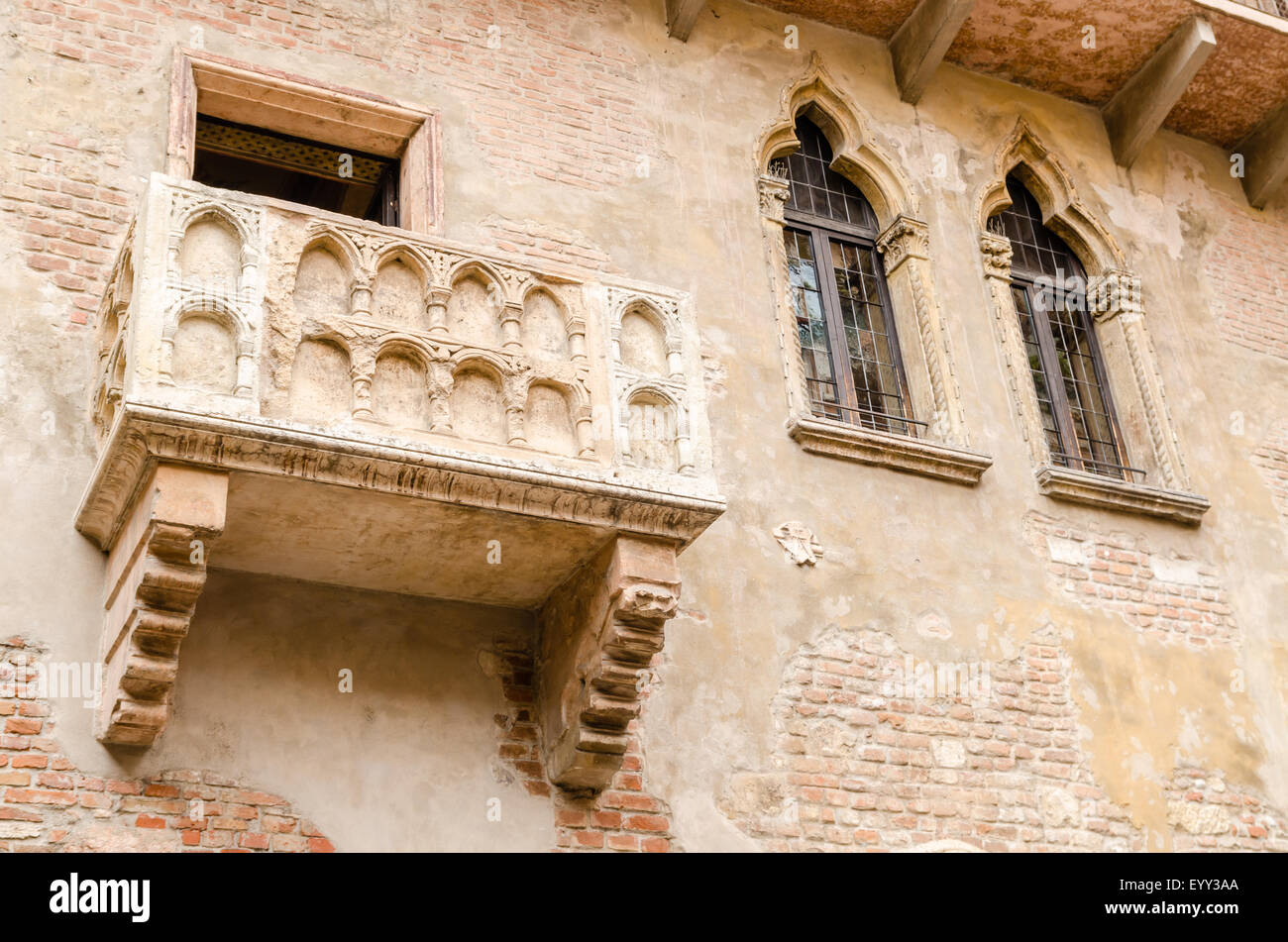 Italian renaissance balcony hi-res stock photography and images - Alamy
