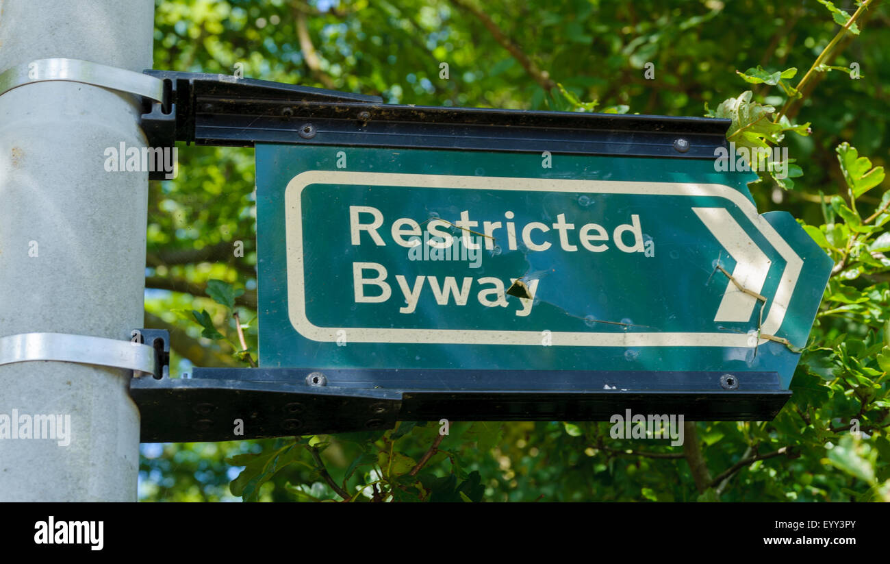 Restricted byway sign hi-res stock photography and images - Alamy