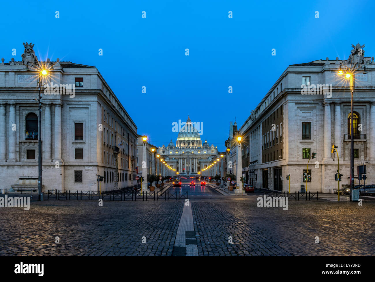 Building destinations basilica hi-res stock photography and images - Alamy