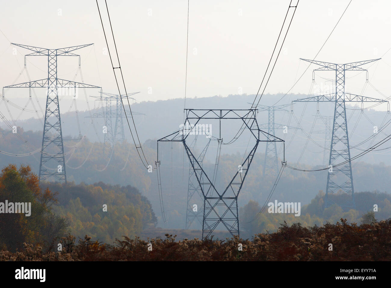 Current masts hi-res stock photography and images - Alamy