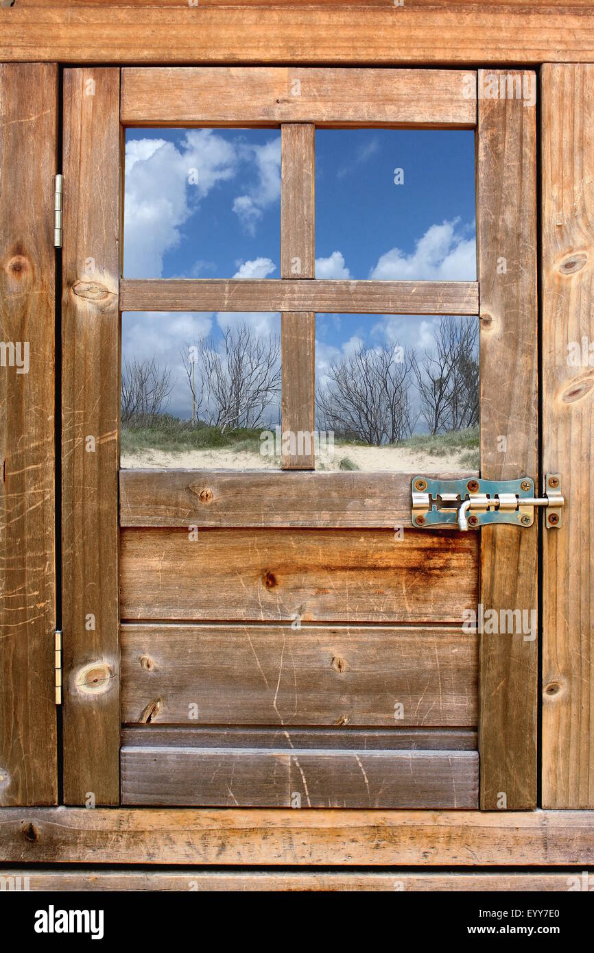 Timber door with window to landscape 1 Stock Photo - Alamy