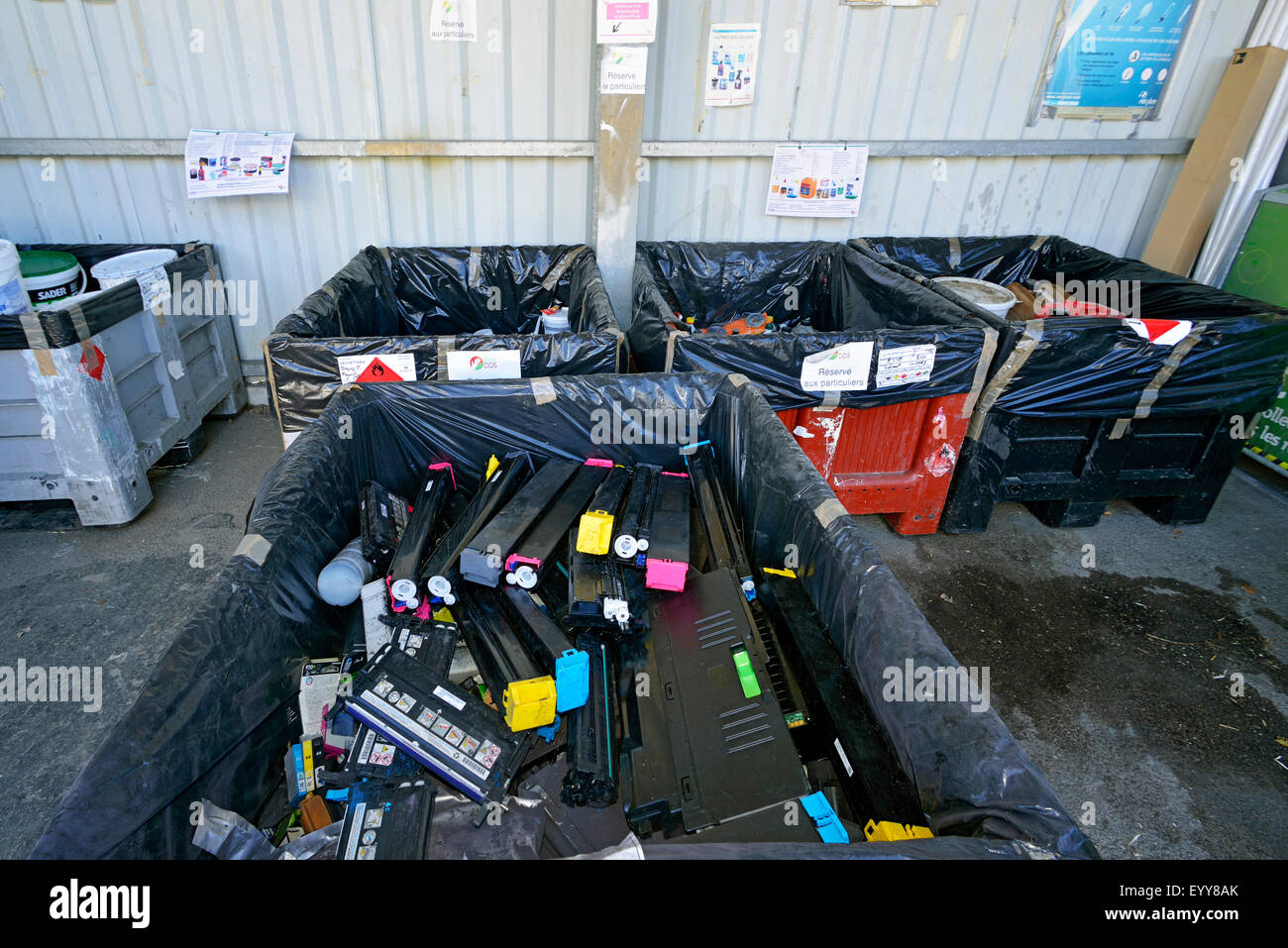 Waste collection hi-res stock photography and images - Alamy