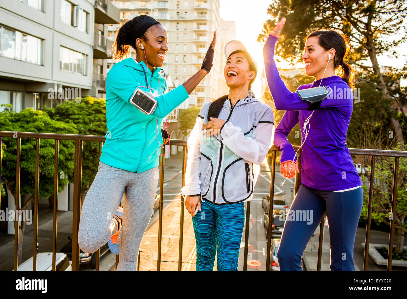 High fiving hi-res stock photography and images - Alamy