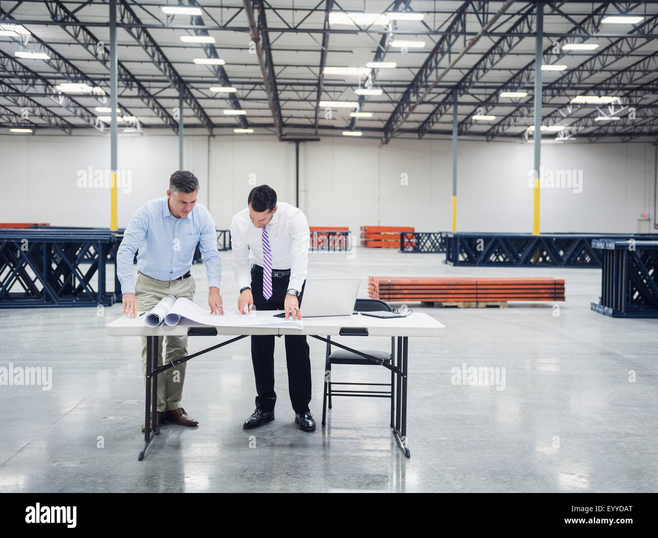 Working at warehouse hi-res stock photography and images - Alamy