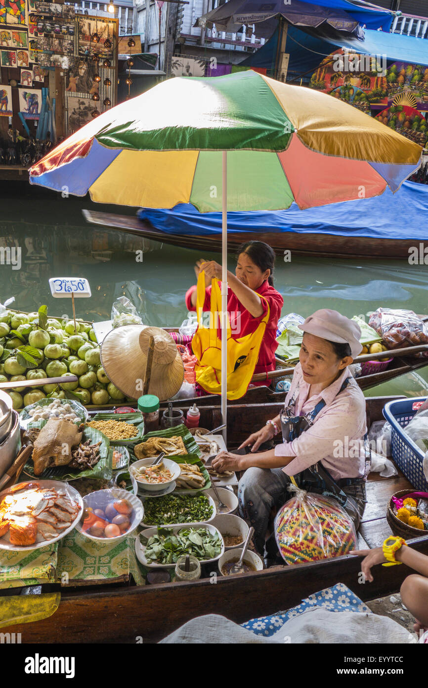 Floating grocery boat hi-res stock photography and images - Alamy