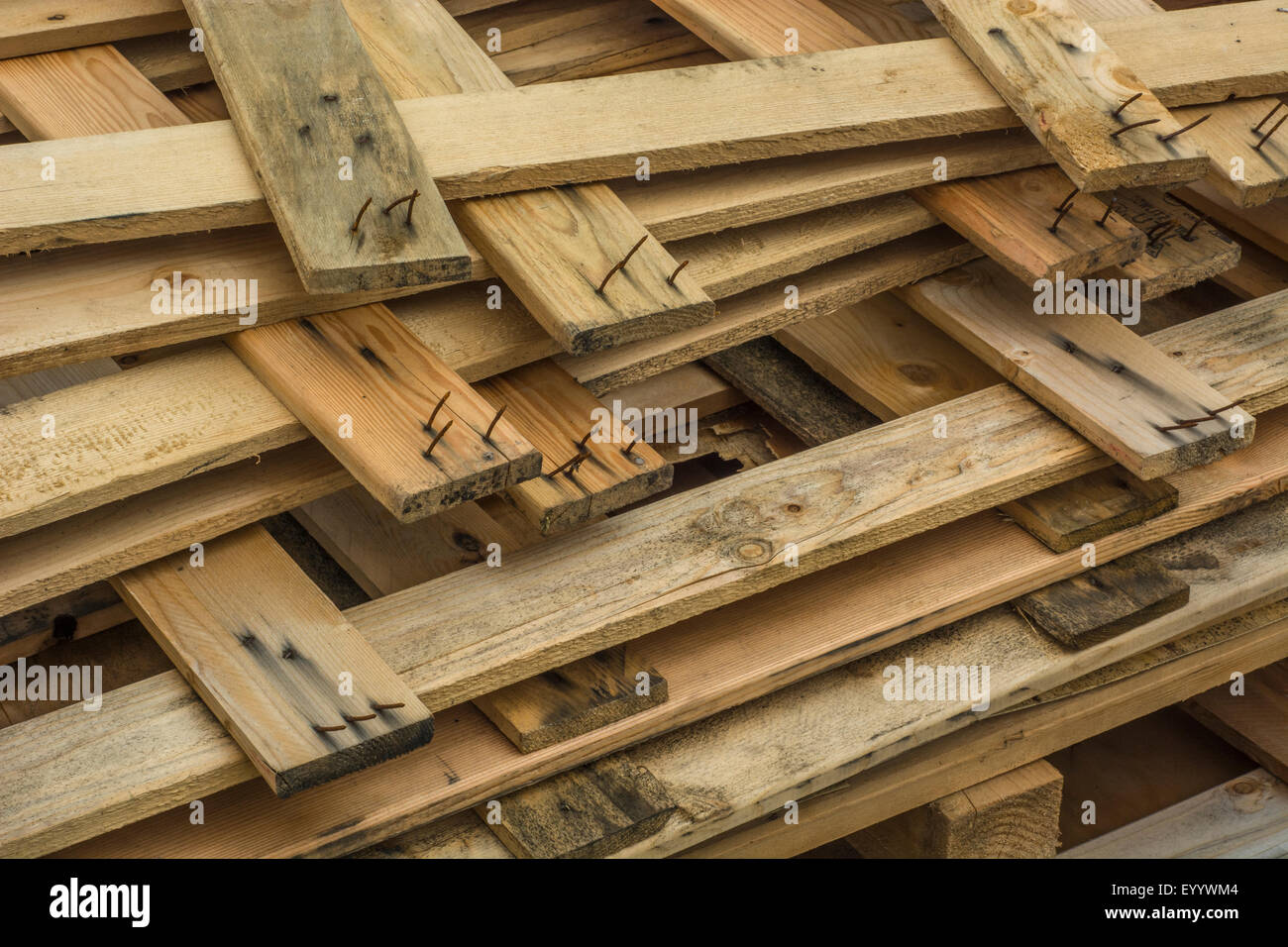 Broken wooden pallets on an industrial site Stock Photo - Alamy