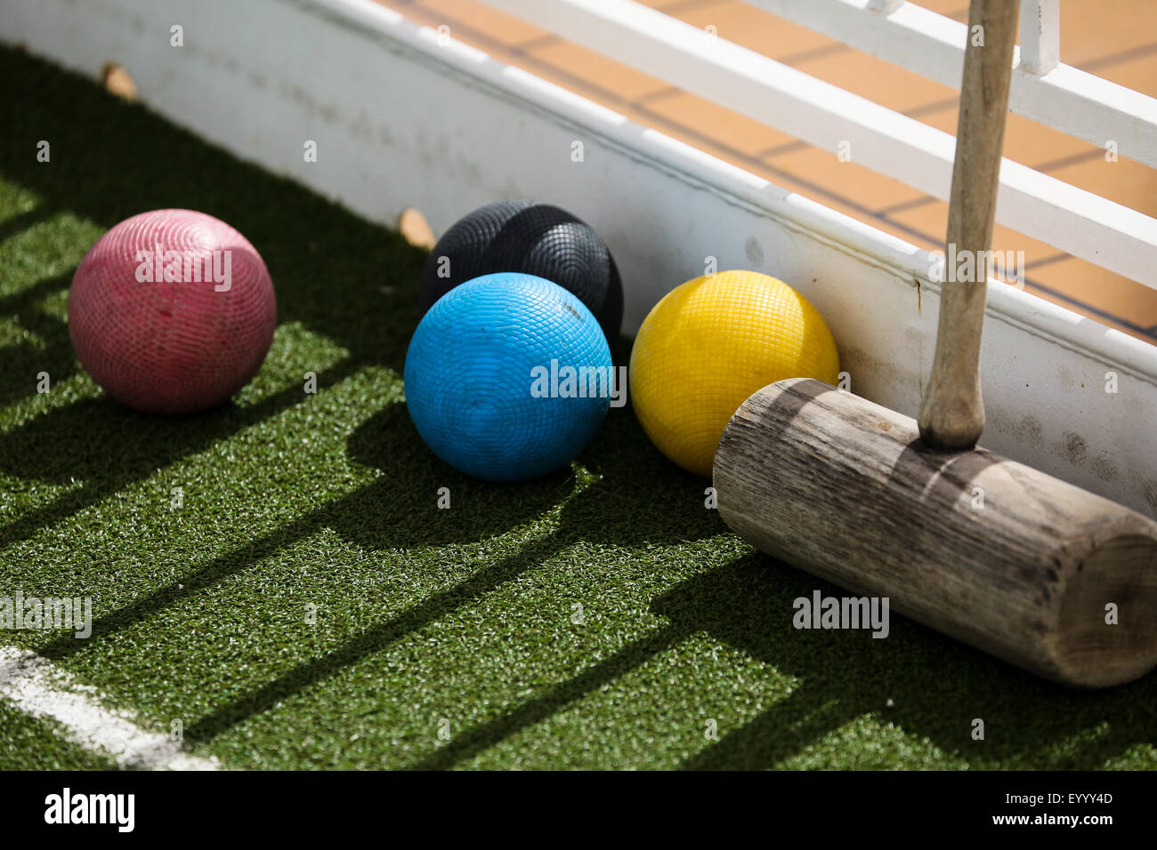 croquet mallet and balls. Cunard Liner Queen Elizabeth Stock Photo - Alamy