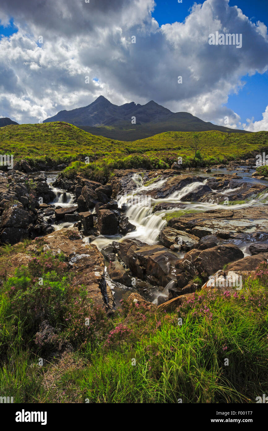 Cuillin mountain ranges hi-res stock photography and images - Alamy
