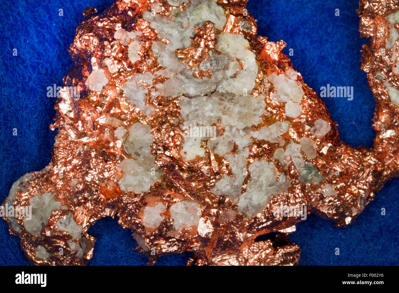 Native metal hi-res stock photography and images - Alamy