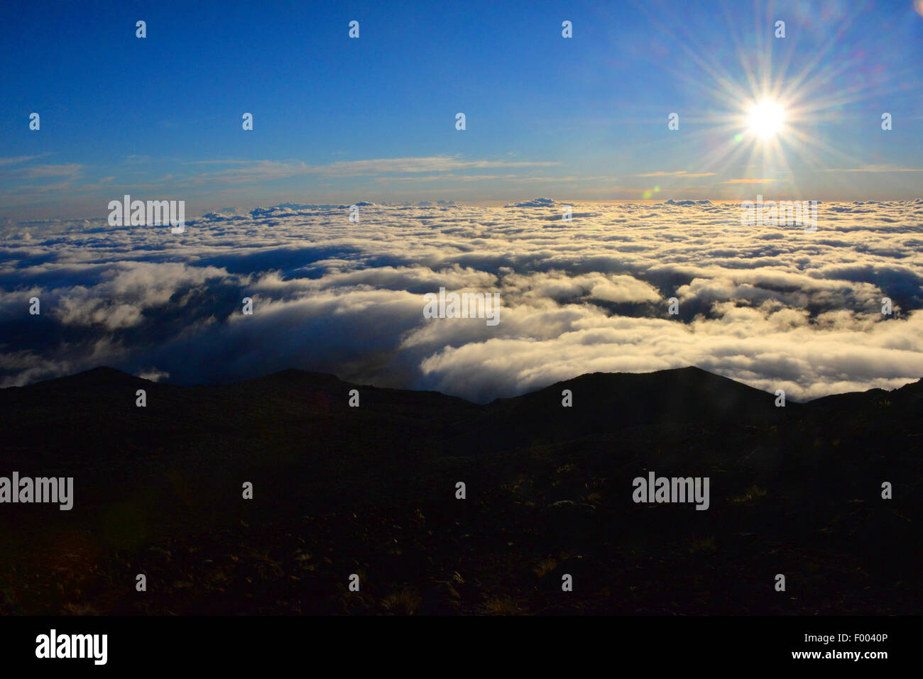 Volcano photos hi-res stock photography and images - Alamy