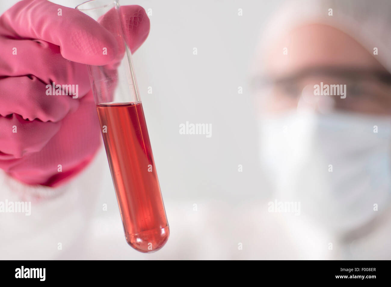Red solution and test tube hi-res stock photography and images - Alamy