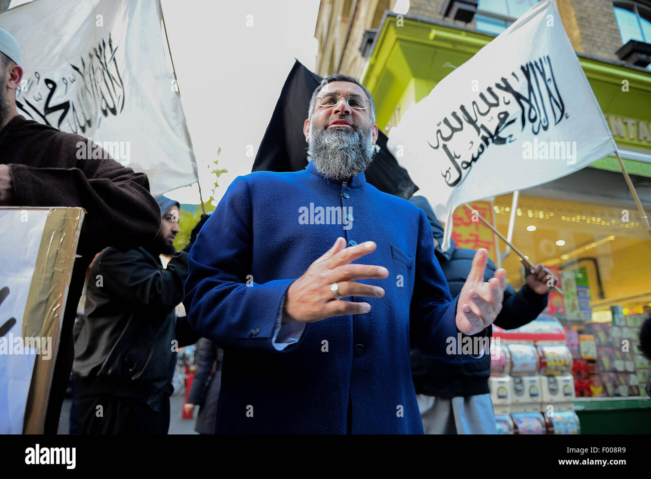 Islamic preacher Anjem Chaudry in London Stock Photo - Alamy