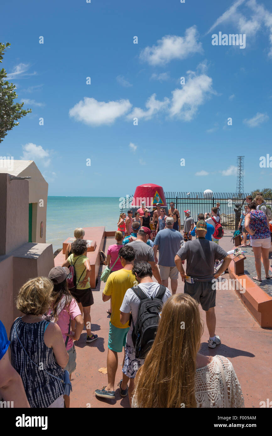Southernmost point monument key west hi-res stock photography and ...