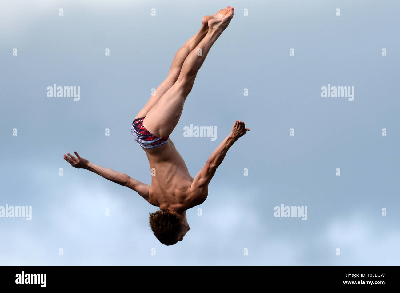 Kazan. 5th Aug, 2015. Gary Hunt of Britain competes during men's high ...