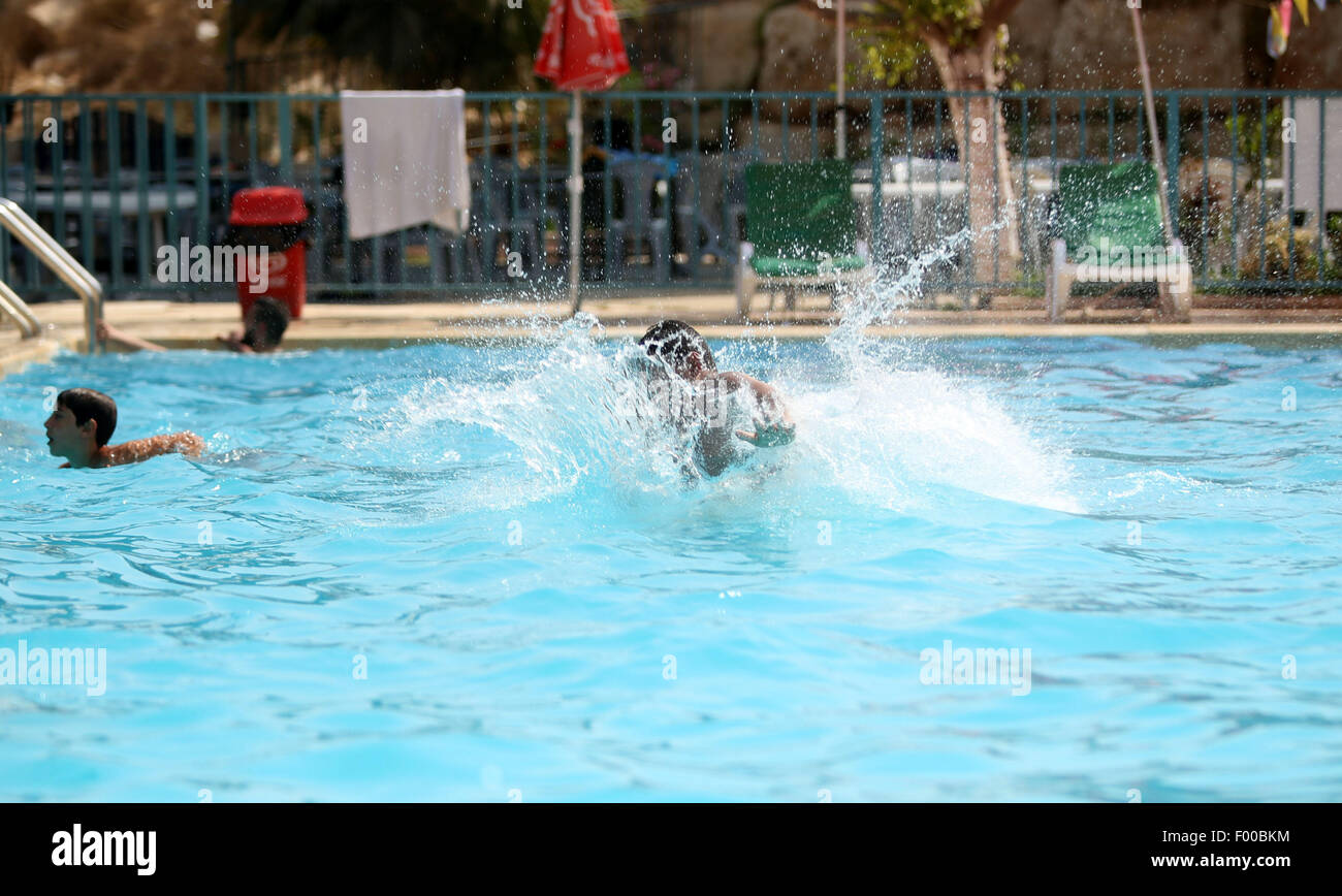 Ramallah, West Bank, Palestinian Territory. 5th Aug, 2015. Palestinian ...
