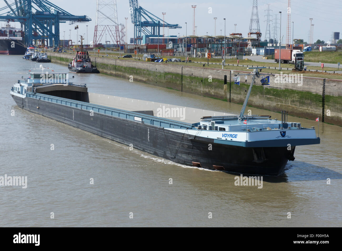 Voyage - ENI 06003666, Zandvliet sluis, Port of Antwerp, pic3 Stock ...