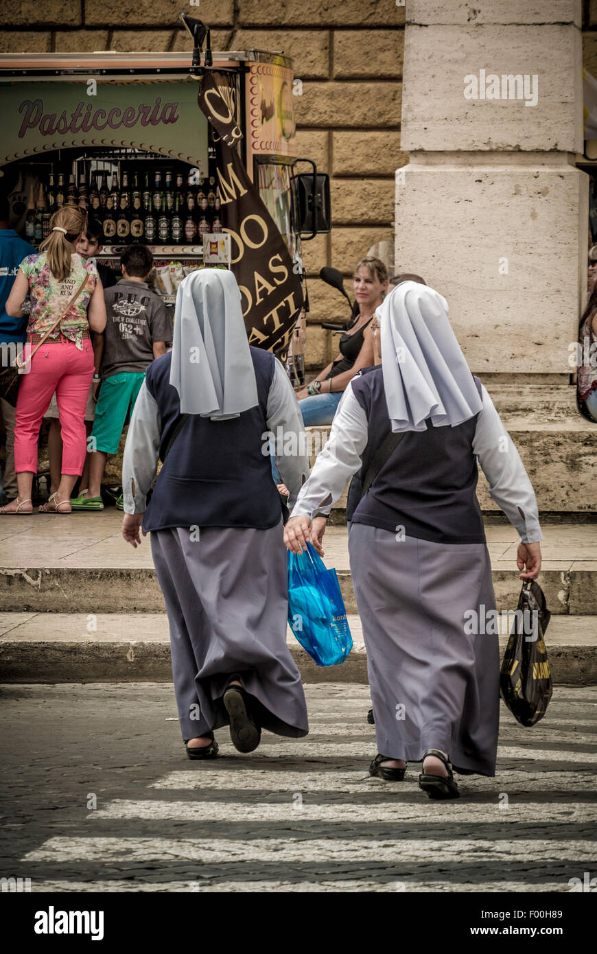 Nuns crossing road hi-res stock photography and images - Alamy