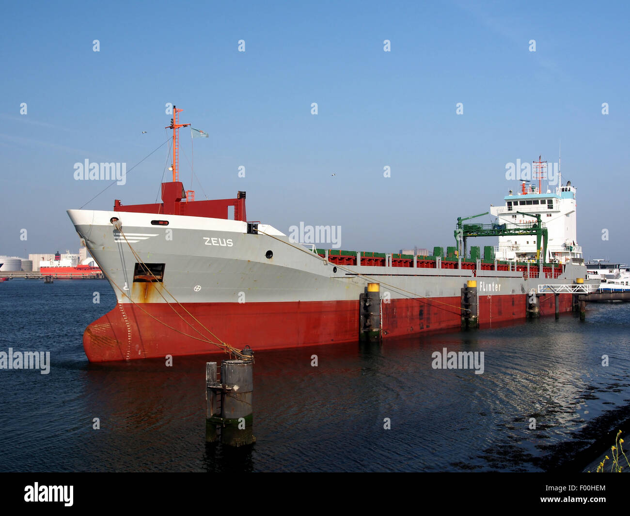 Zeus ship hi-res stock photography and images - Alamy