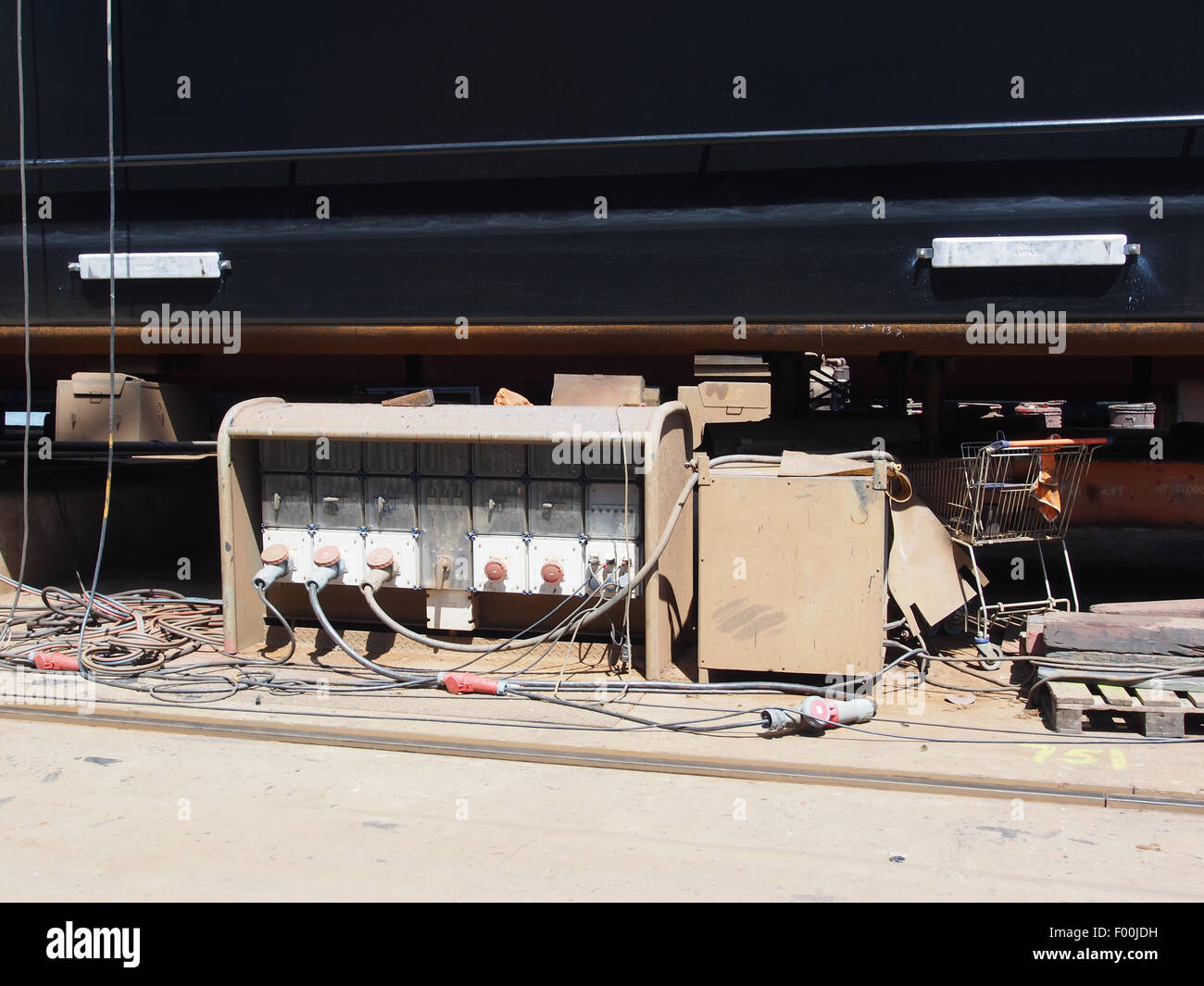 Electrical distribution at the Hoebee facility, an essential part of ...