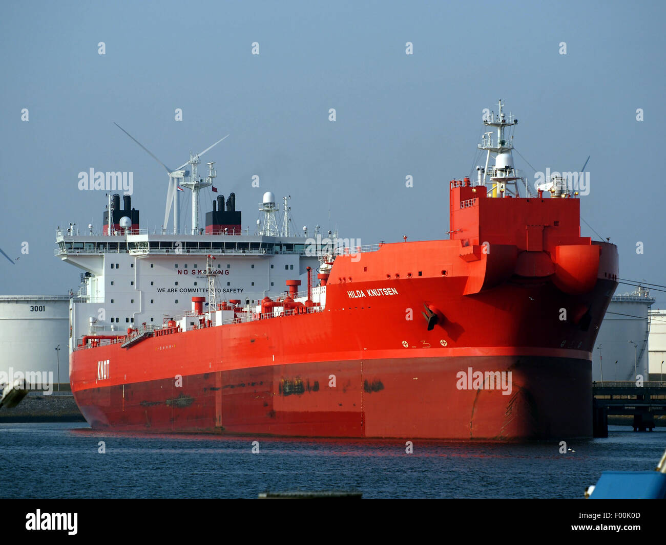 Hilda Knutsen (IMO 9628300) sailing through the Calandkanaal, a ...