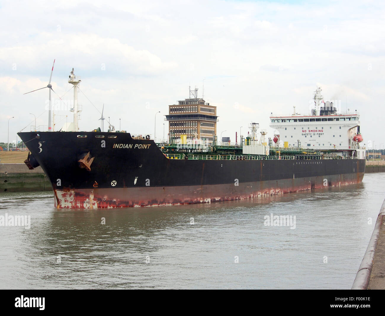 Indian Point, identified by IMO 9379325, is passing through ...