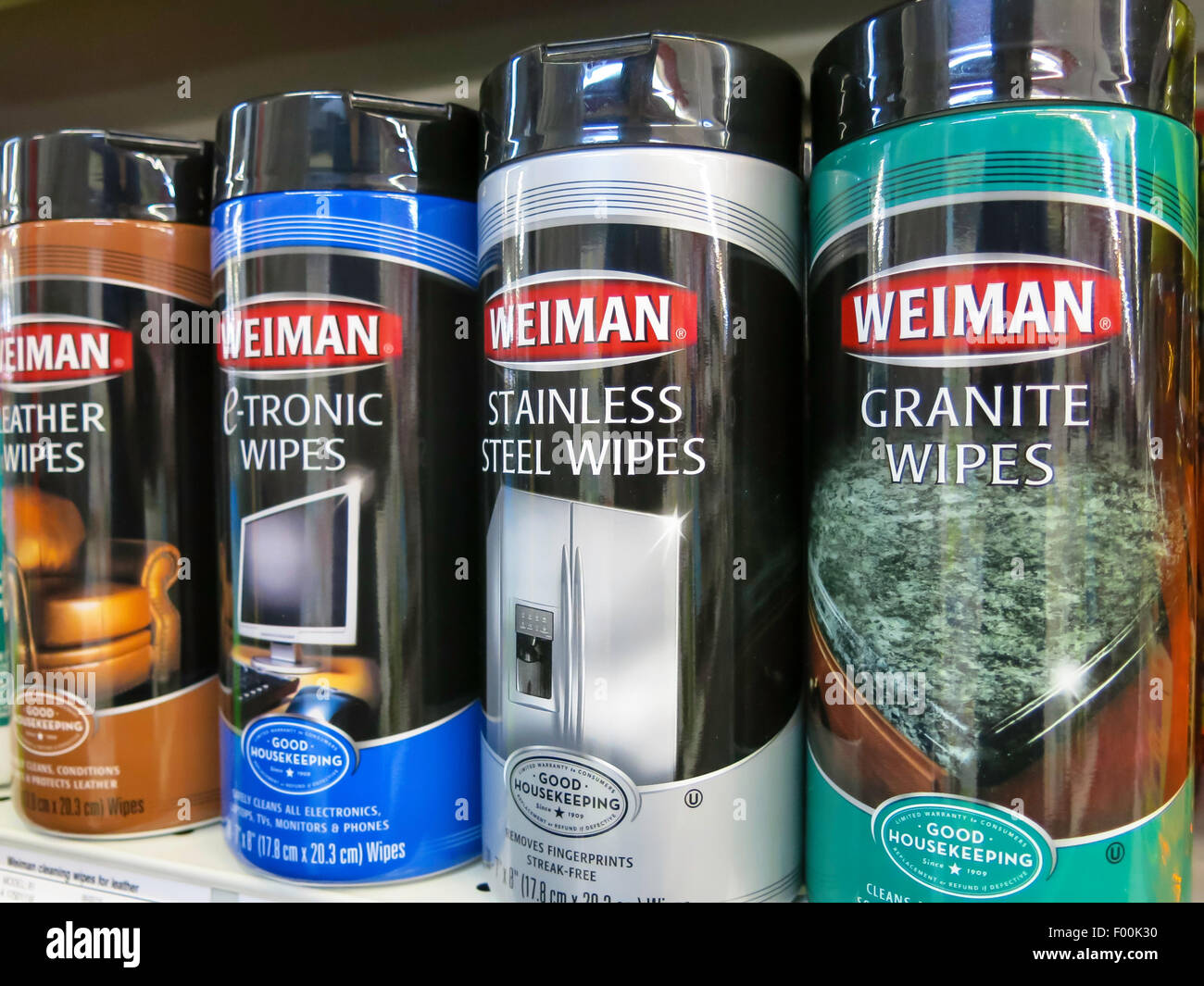 Household cleaning products hi-res stock photography and images - Alamy