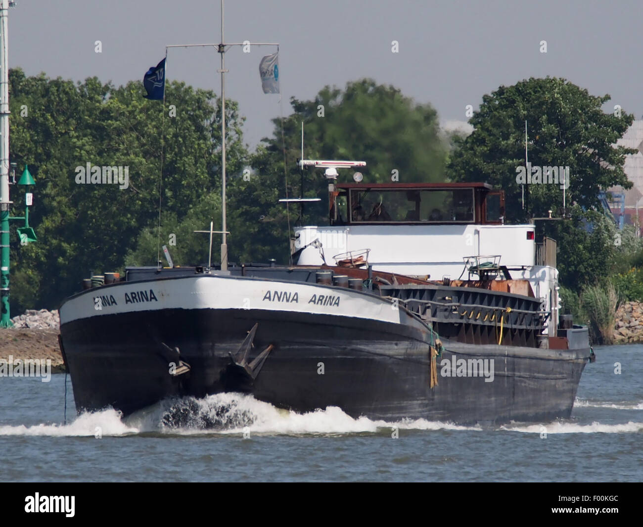 Anna Arina (ship, 1956) - ENI 02319887, Noord rivier Stock Photo - Alamy