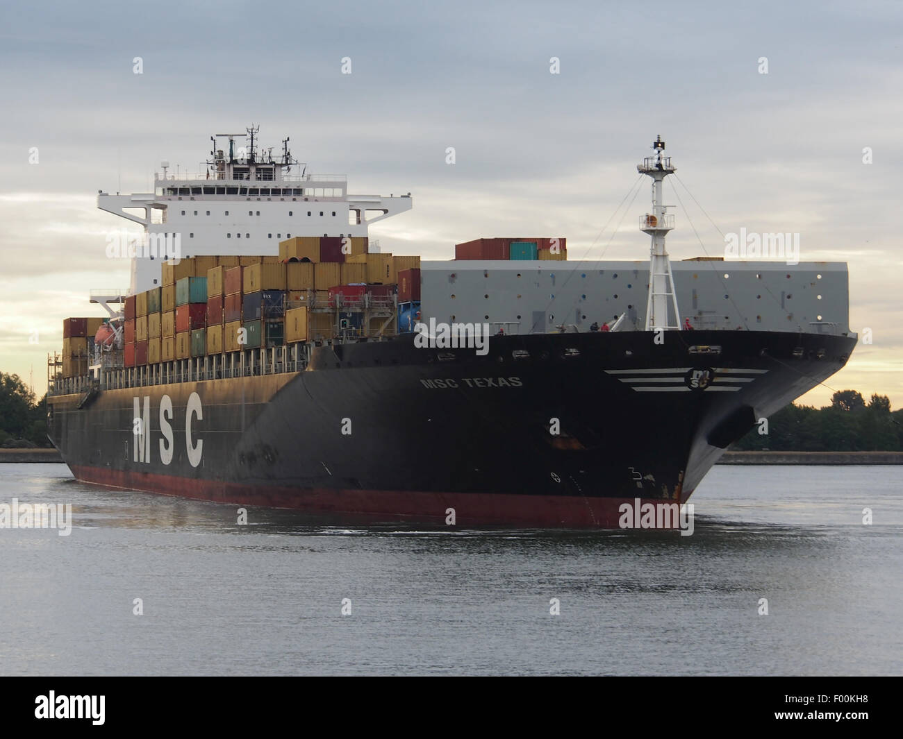 MSC Texas, IMO 9286243 with callsign DCSY2, is captured at sunrise in ...