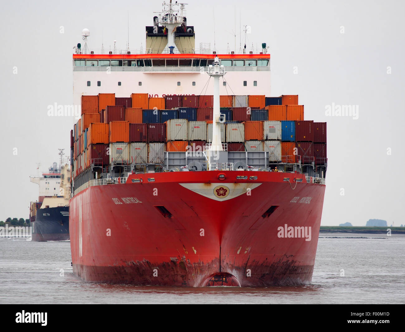 Montreal port cargo ship hi-res stock photography and images - Alamy