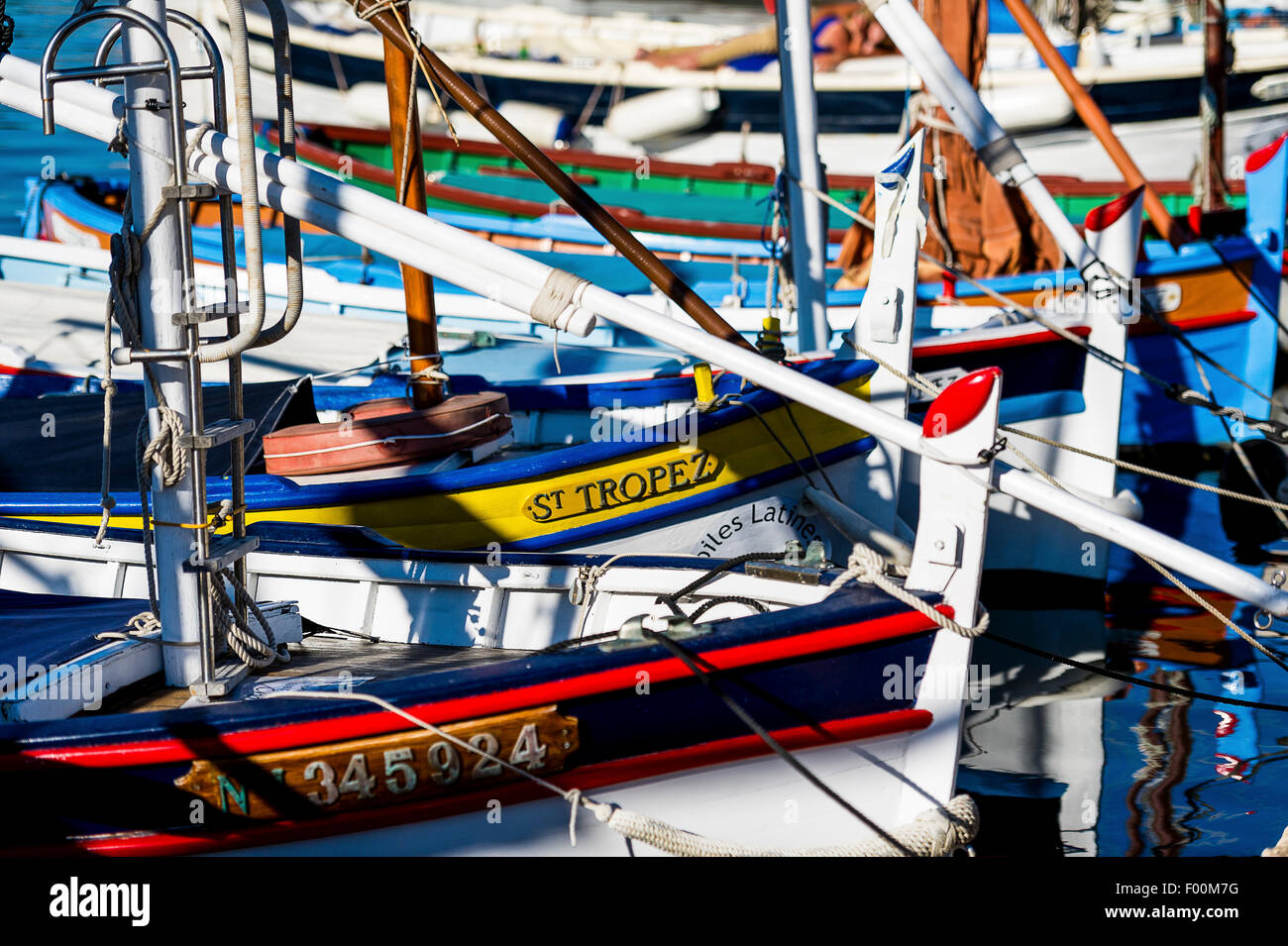 Pointu traditional fishing boat hi-res stock photography and images - Alamy