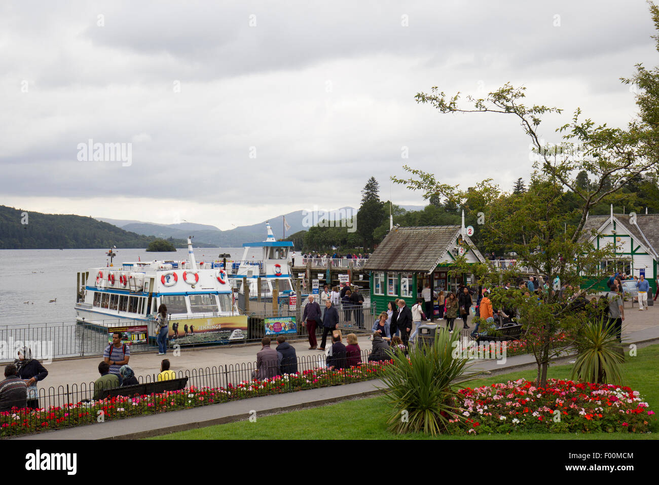Lake Windermere, Cumbria. 5th August, 2015. UK Weather: Cloudy ...