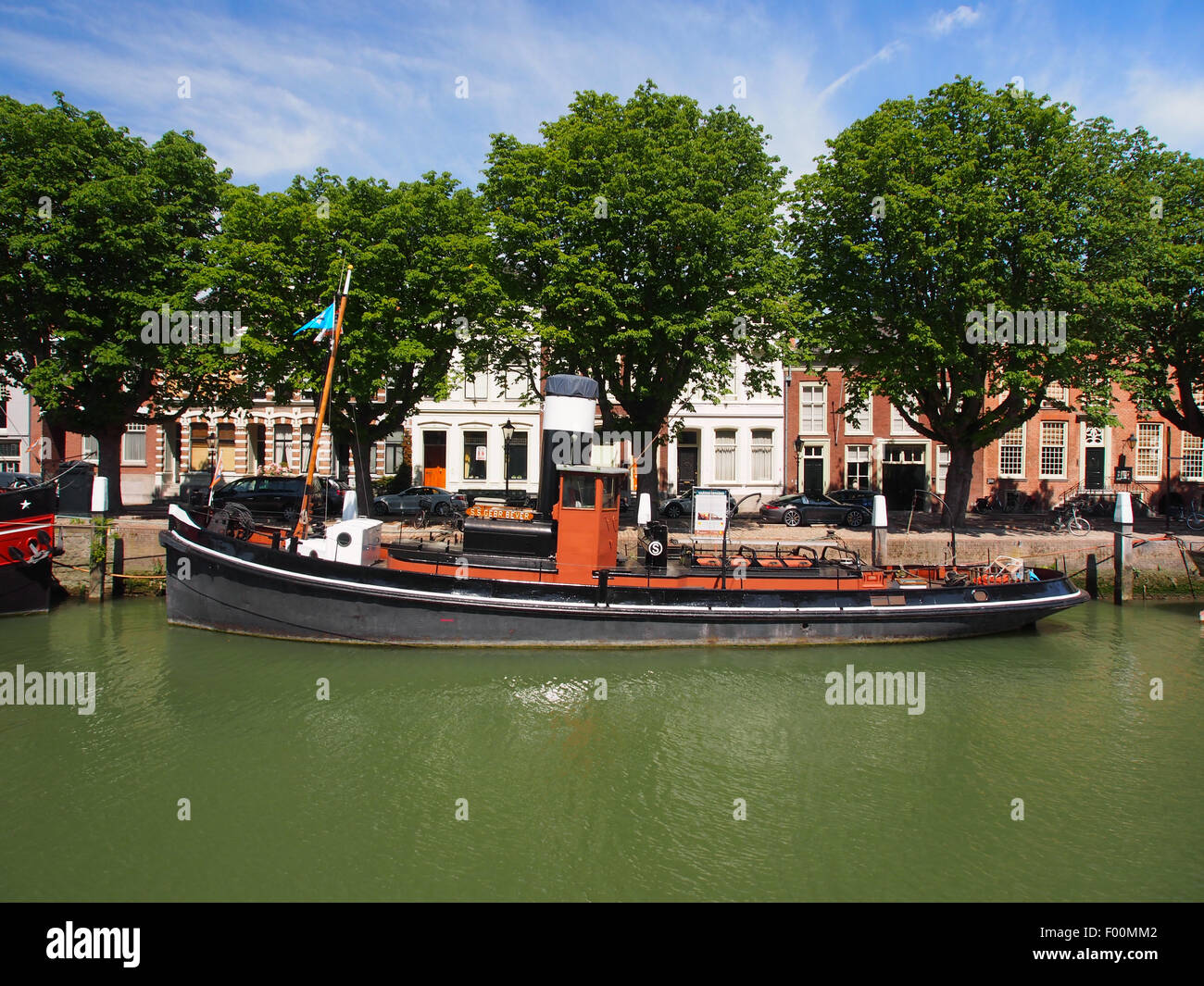 The SS Gebroeders Bever (ENI 02309761) is a steam tugboat operating in ...
