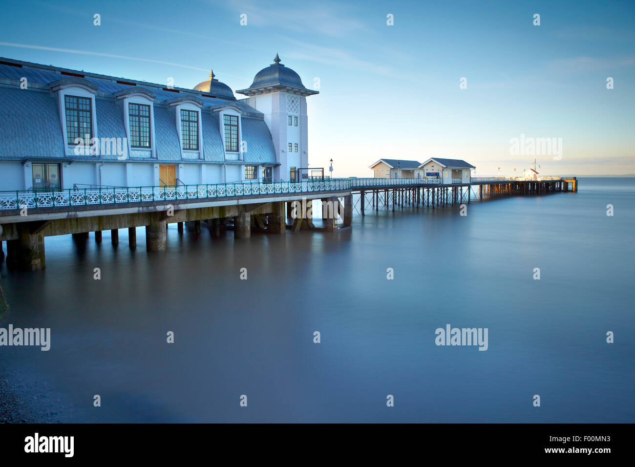 Victorian promenade hi-res stock photography and images - Alamy