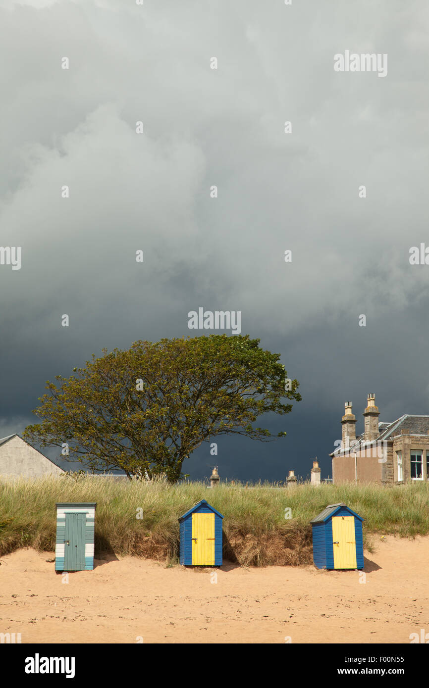 Elie fife beach huts hi-res stock photography and images - Alamy