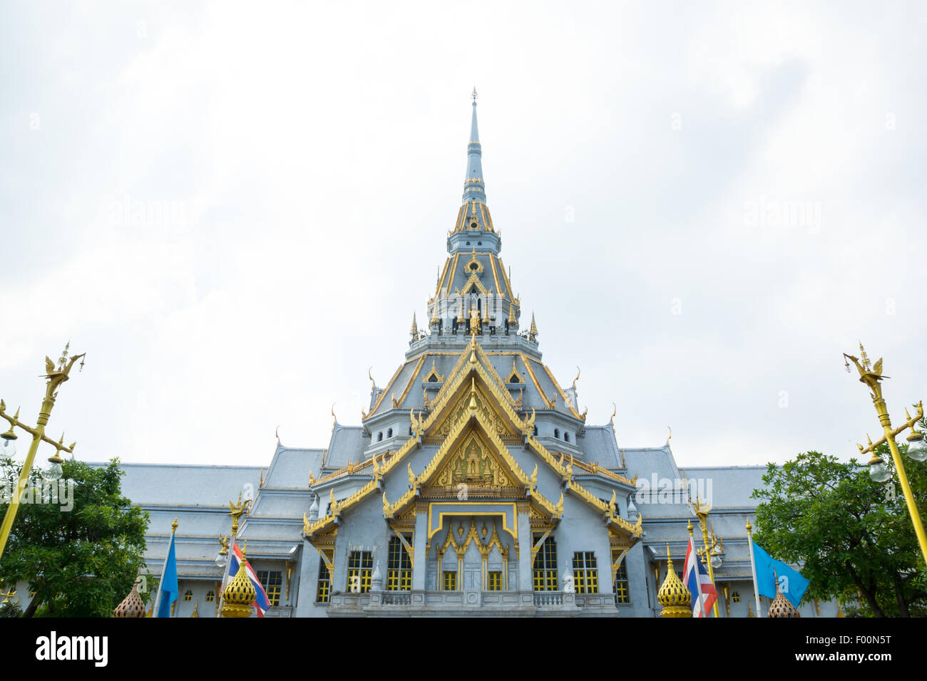 White building at golden temple hi-res stock photography and images - Alamy