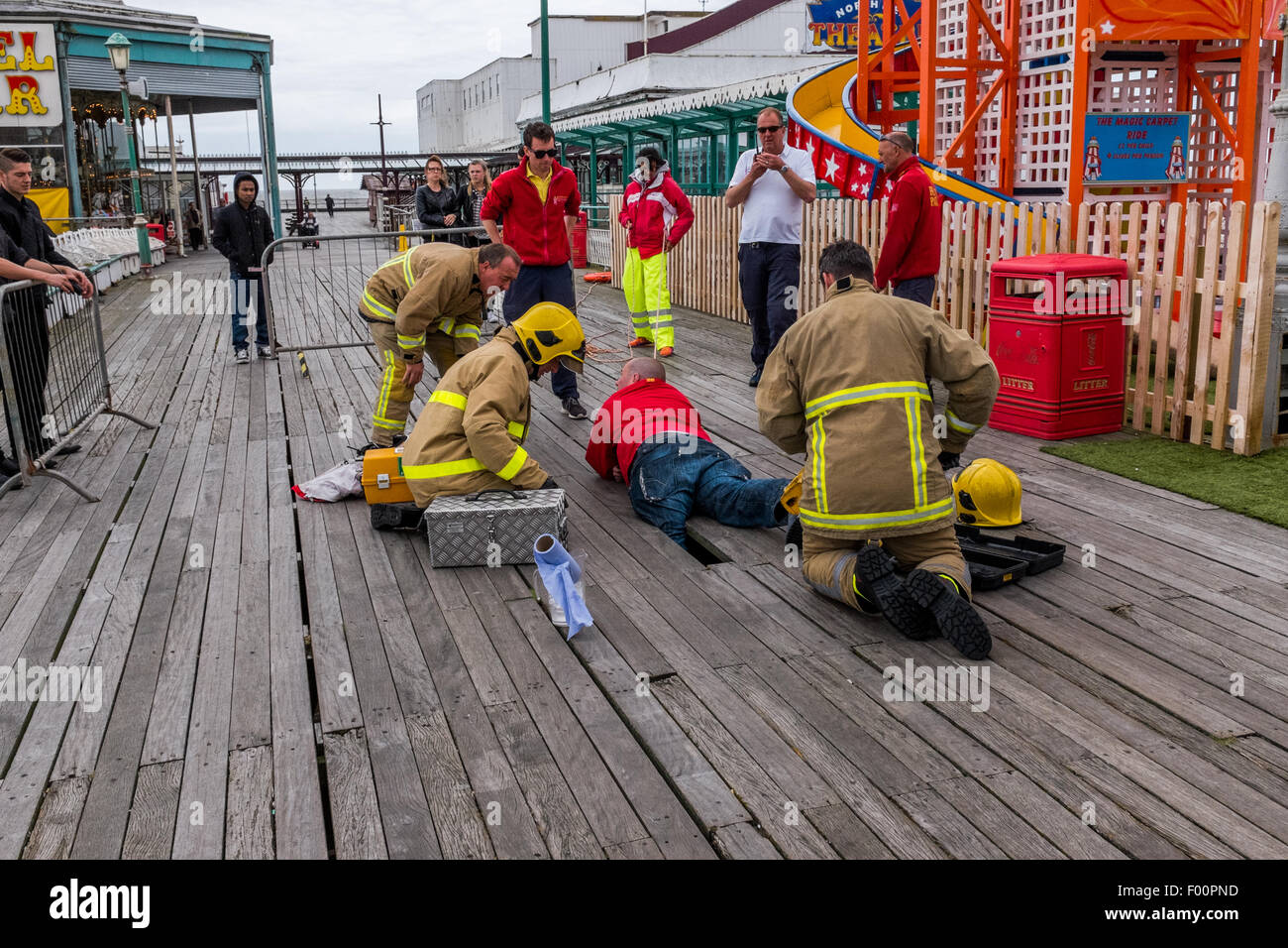 Blackpool, UK. 4th August, 2015. Man gets stuck on North Pier ...