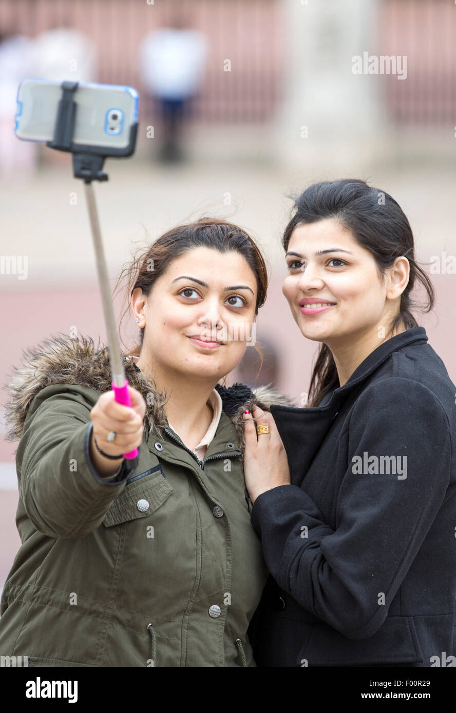 Asian Tourist Attraction Pose High Resolution Stock Photography and ...