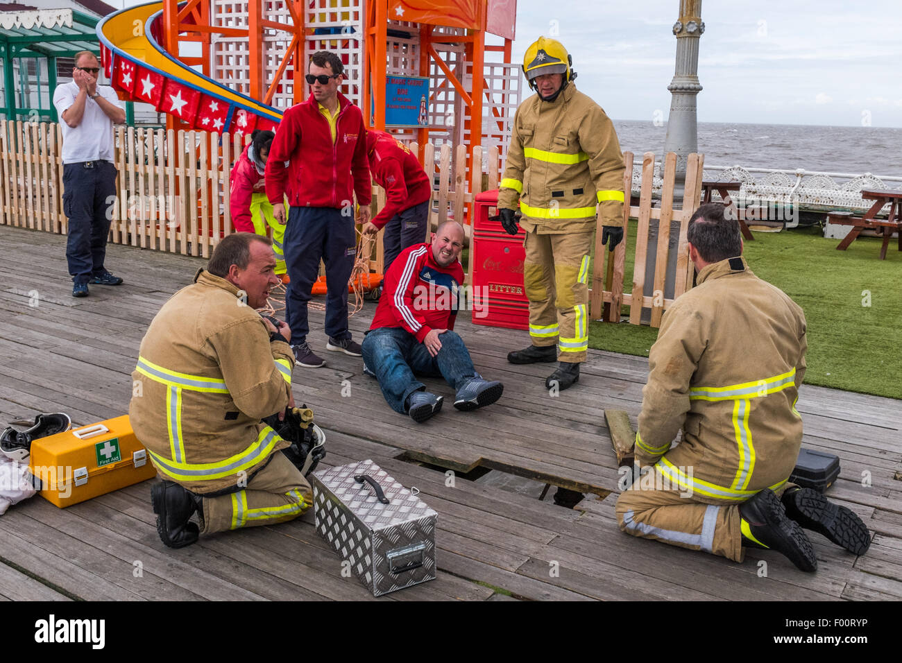 Blackpool, UK. 4th August, 2015. Man gets stuck on North Pier ...