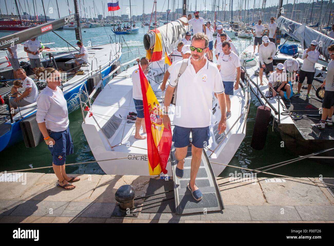 Palma de Mallorca, Spain. 5th Aug, 2015. Spanish King Felipe sails on ...
