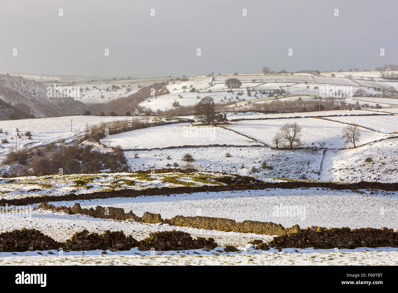 Wardlow hay cop hi-res stock photography and images - Alamy