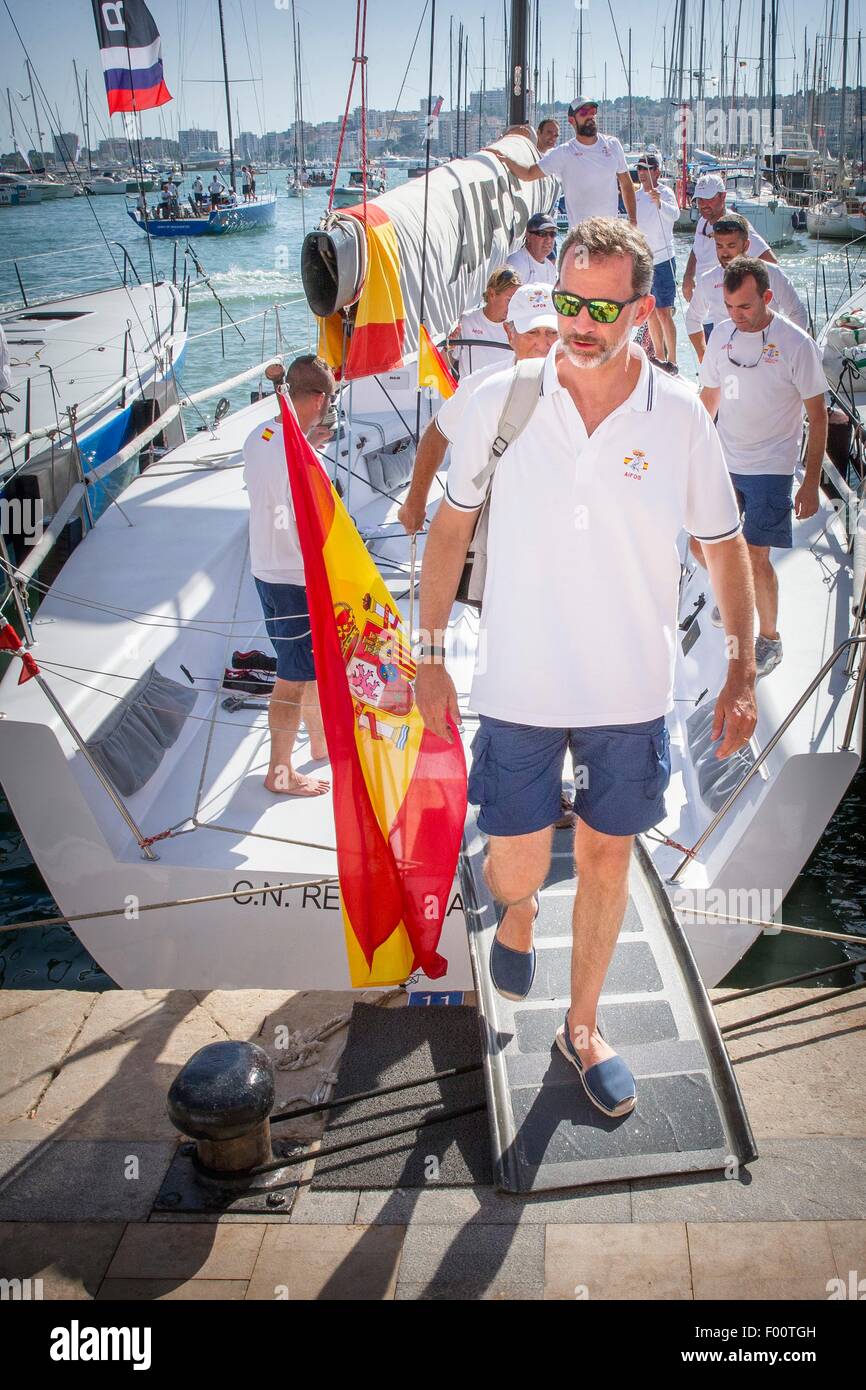 Palma de Mallorca, Spain. 5th Aug, 2015. Spanish King Felipe sails on ...
