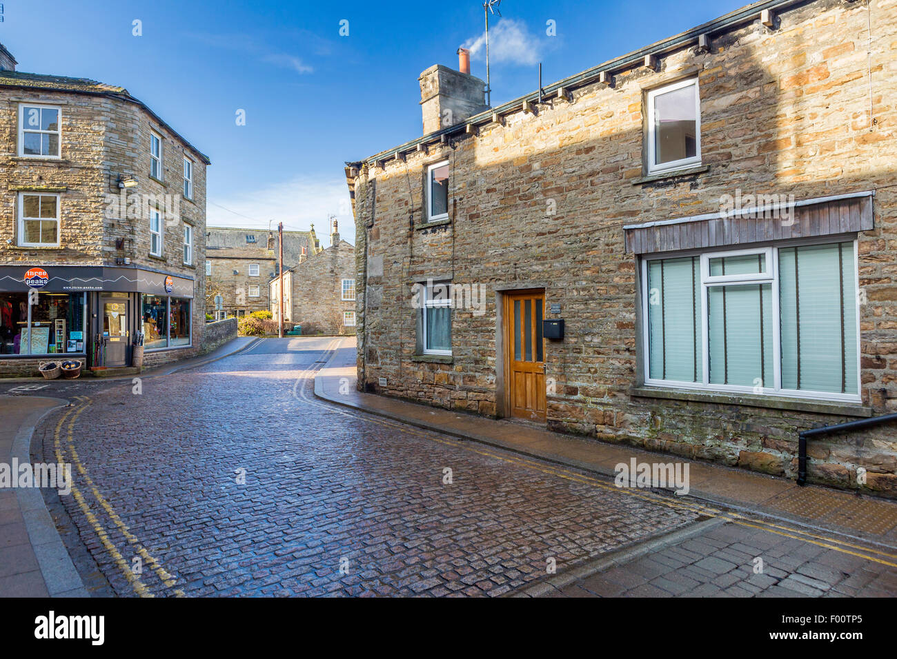 Market day hawes market town hi-res stock photography and images - Alamy
