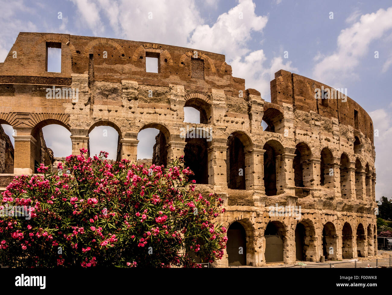 Rome colosseum blue sky hi-res stock photography and images - Alamy