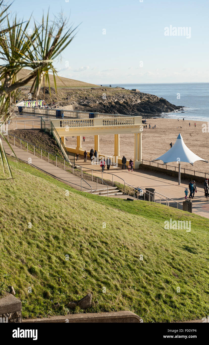 Barry Island Promenade showing refurbished Eastern Shelter Stock Photo ...