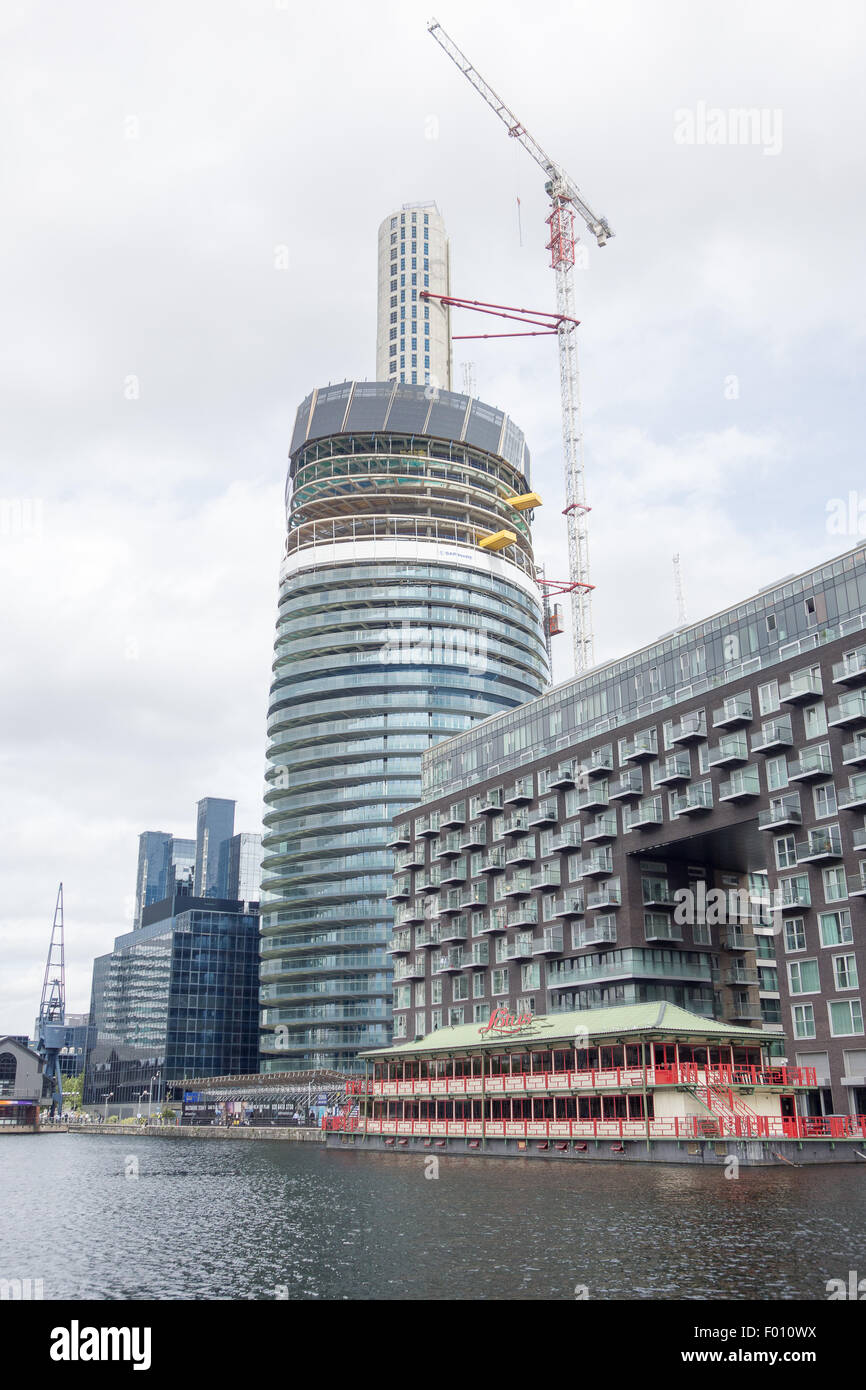 Baltimore tower london construction hi-res stock photography and images ...